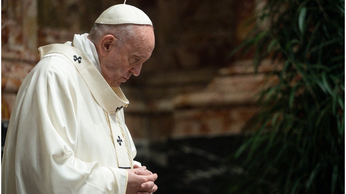 Vladimir Putin refuză să se întâlnească cu Papa Francisc – Telegraph ...